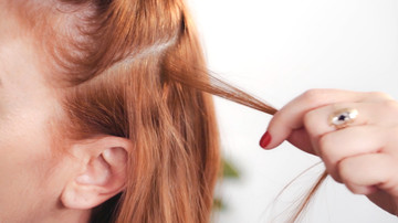 How to Color & Touch up Your Roots at Home